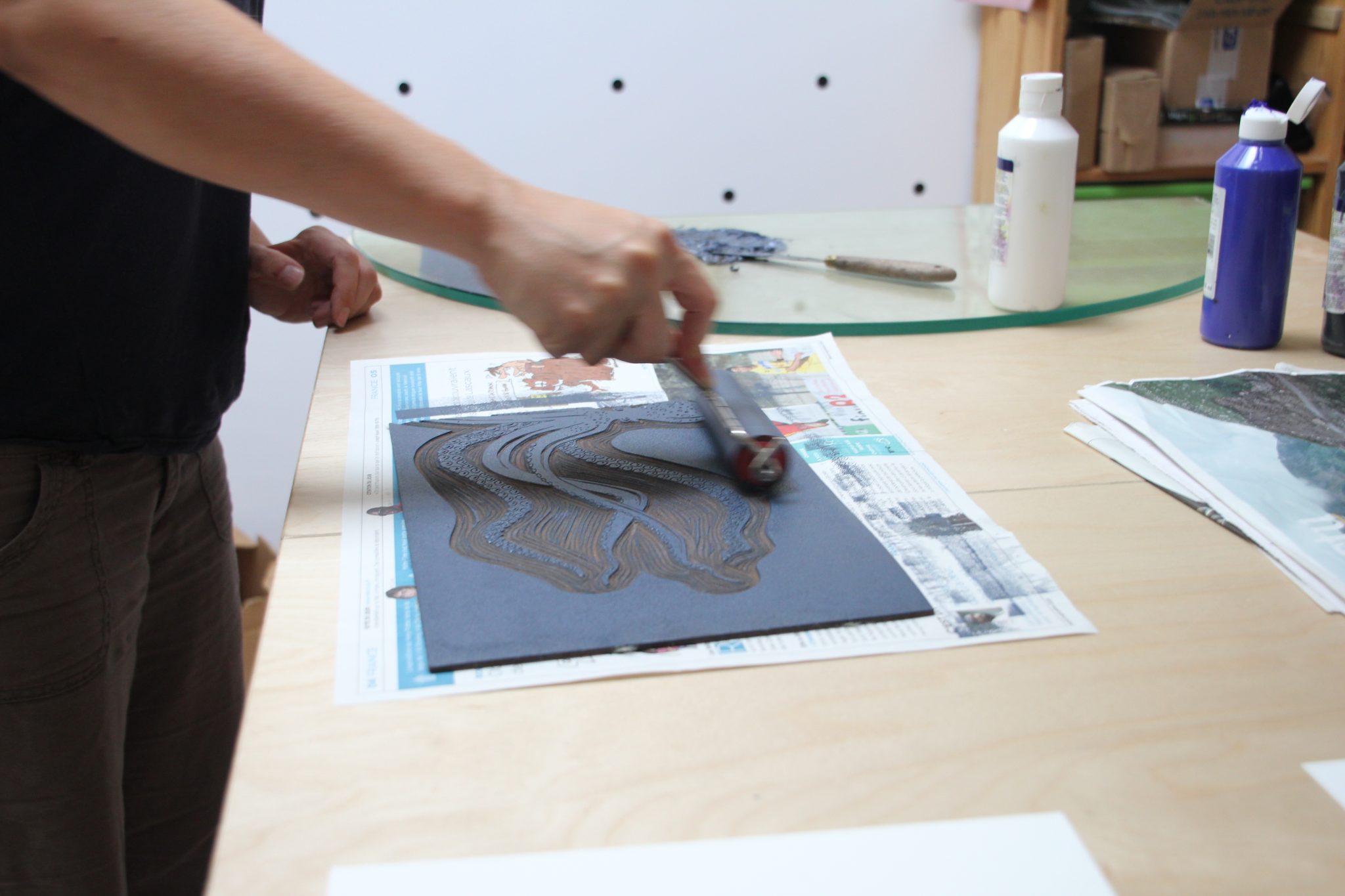 Qu'est-ce que la linogravure ? Explications techniques